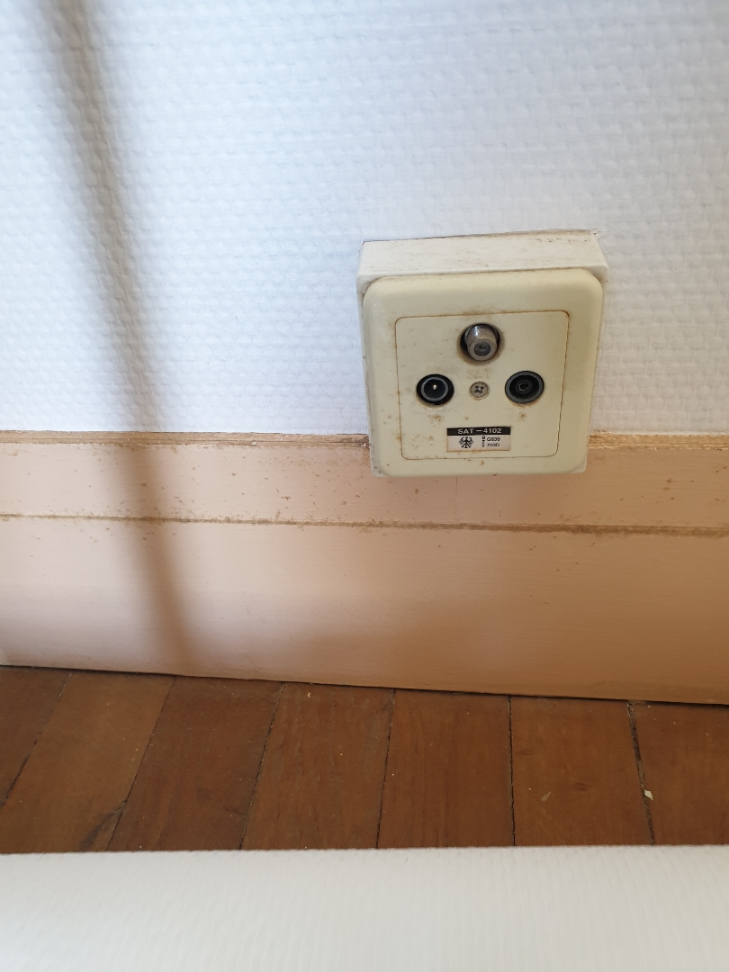 Résolu : raccordement coaxial THD prise ? - La Communauté SFR