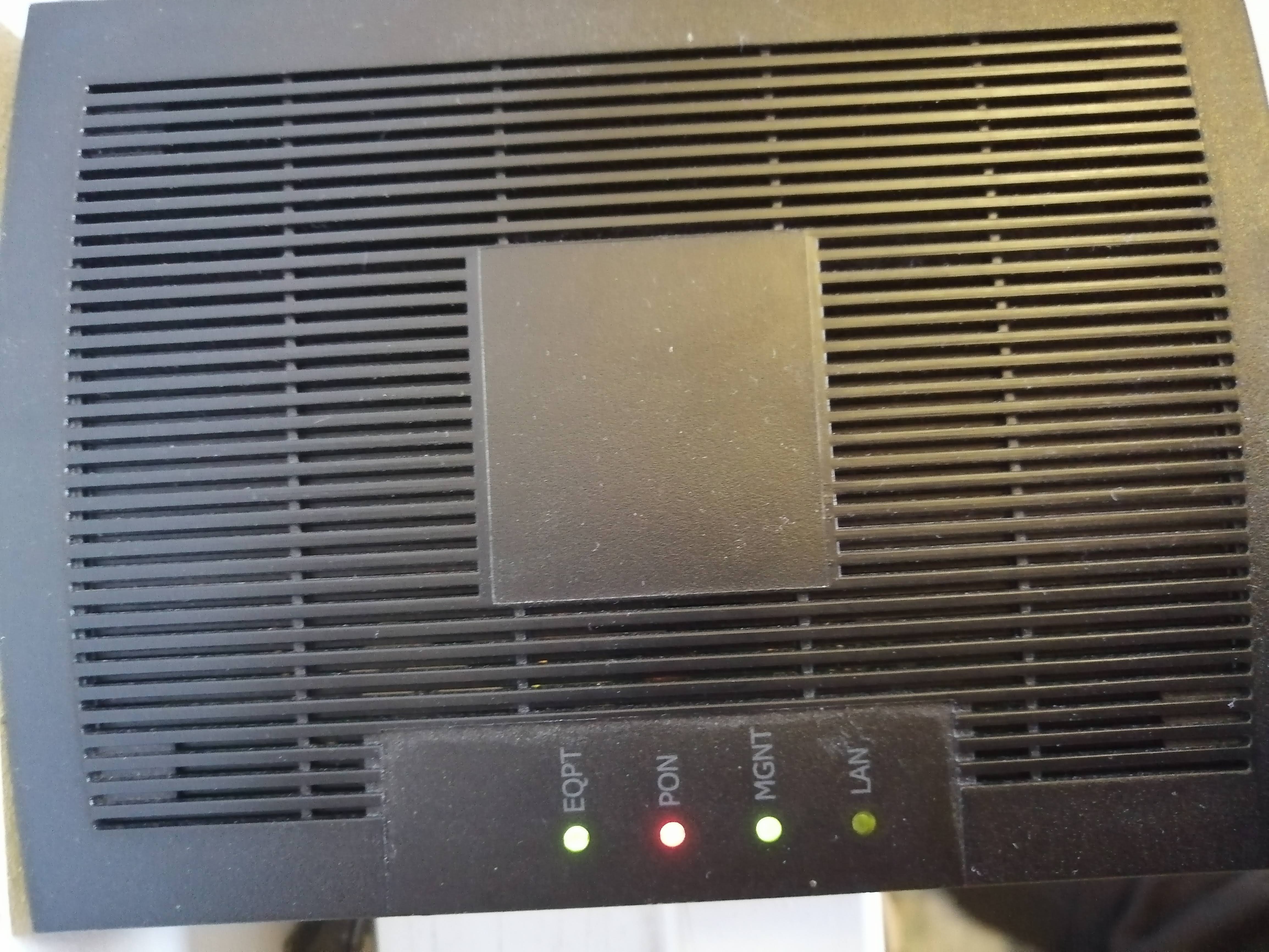 Résolu : 2 Boîtiers Fibres modem THD - La Communauté SFR